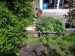 Recycling Salvaged Decking and Offcuts - HubPages