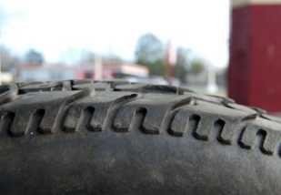 Tire Feathering: Causes, Symptoms, and Fixes - HubPages