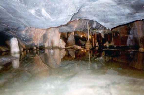 Somerset, England: Picture Perfect Cheddar Gorge and Caves - HubPages