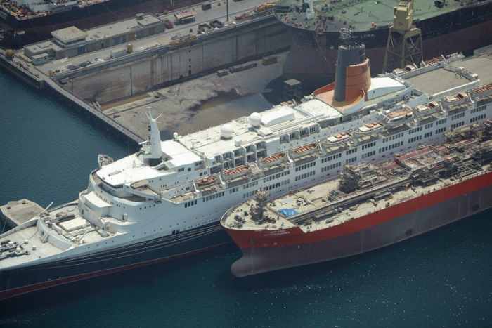 What Happened to the QE2? - HubPages