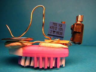 How to Make a Bristlebot - HubPages