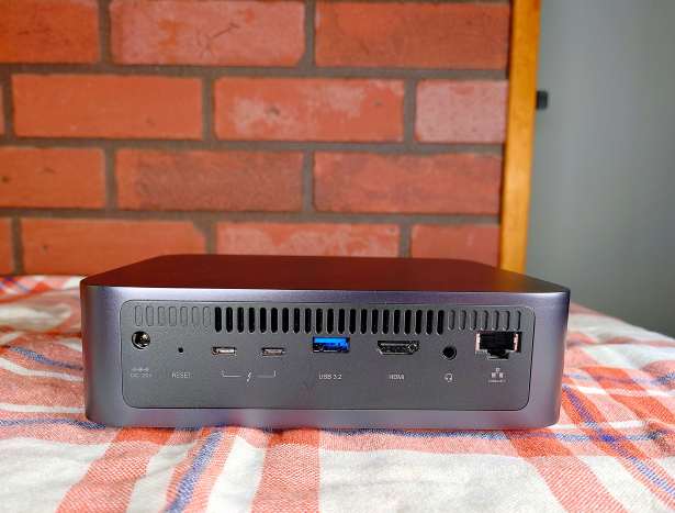 Review of the UGREEN NASync DXP480T Plus Network Attached Storage ...