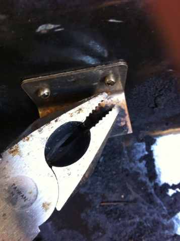 How to Remove a Rusted, Broken, or Stripped Screw (Three Ways) - Dengarden