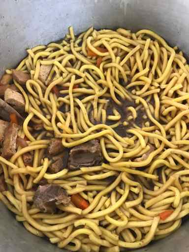 How to Cook Pancit Miki: A Filipino Noodle Dish - Delishably