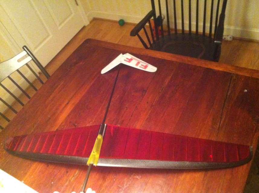 Vladimir's ELF DLG: How to Build a V-Tail Discus Launch Glider - HobbyLark