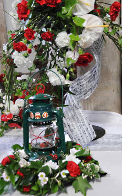 A Festival of Flowers With Songs of Praise - LetterPile