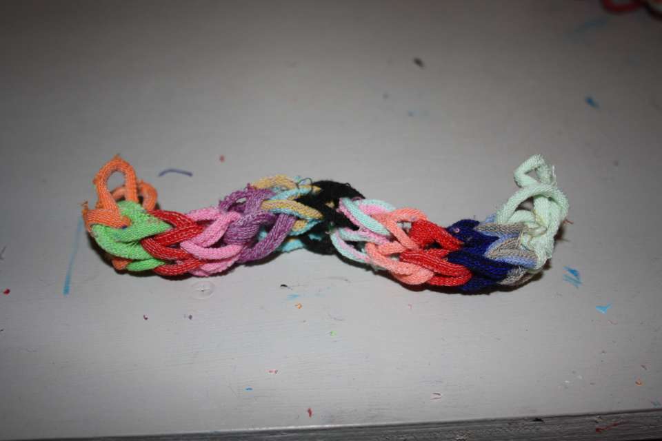 How To Use Loop and Loom Weaving For Different Craft Projects - HubPages