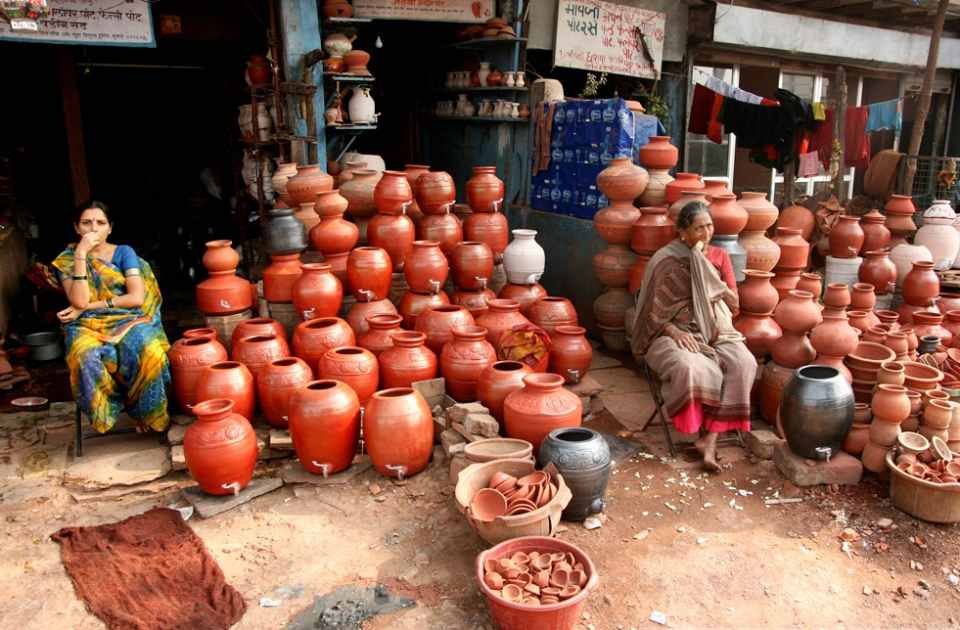 Dharavi, Mumbai: Development, Economy and Life in the Slum - Owlcation