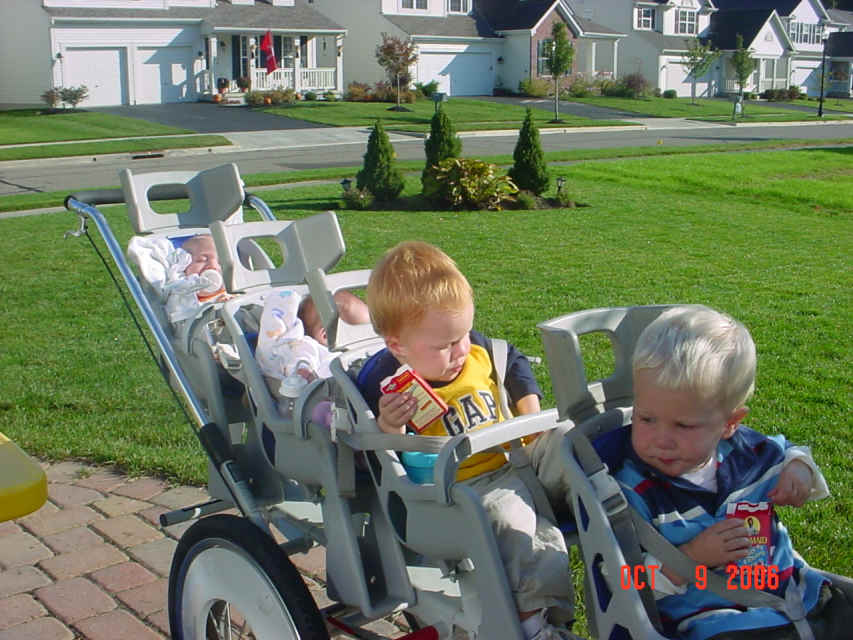 Best Quad Strollers when Parenting Multiples - HubPages