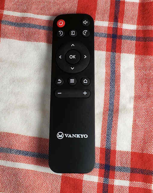 Review of the Vankyo Performance V700W Projector - HubPages