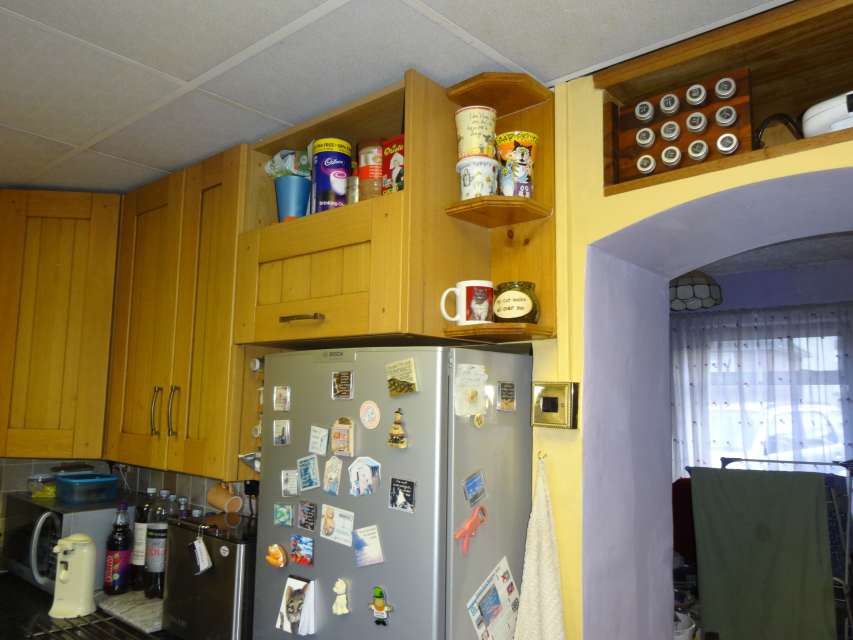 How-to Make a Kitchen Vertical Rack for Aluminium Foil and Greaseproof ...