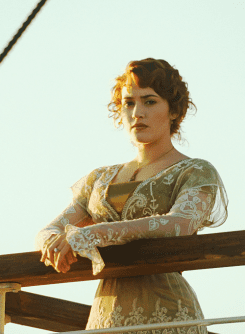 Rose's Top 10 Fashion Moments in "Titanic" - HubPages