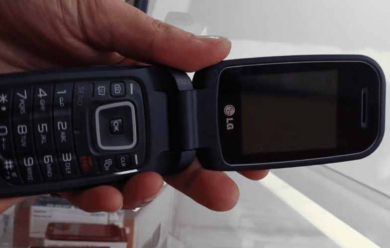 The Best 8 Flip Phones on the Market - HubPages