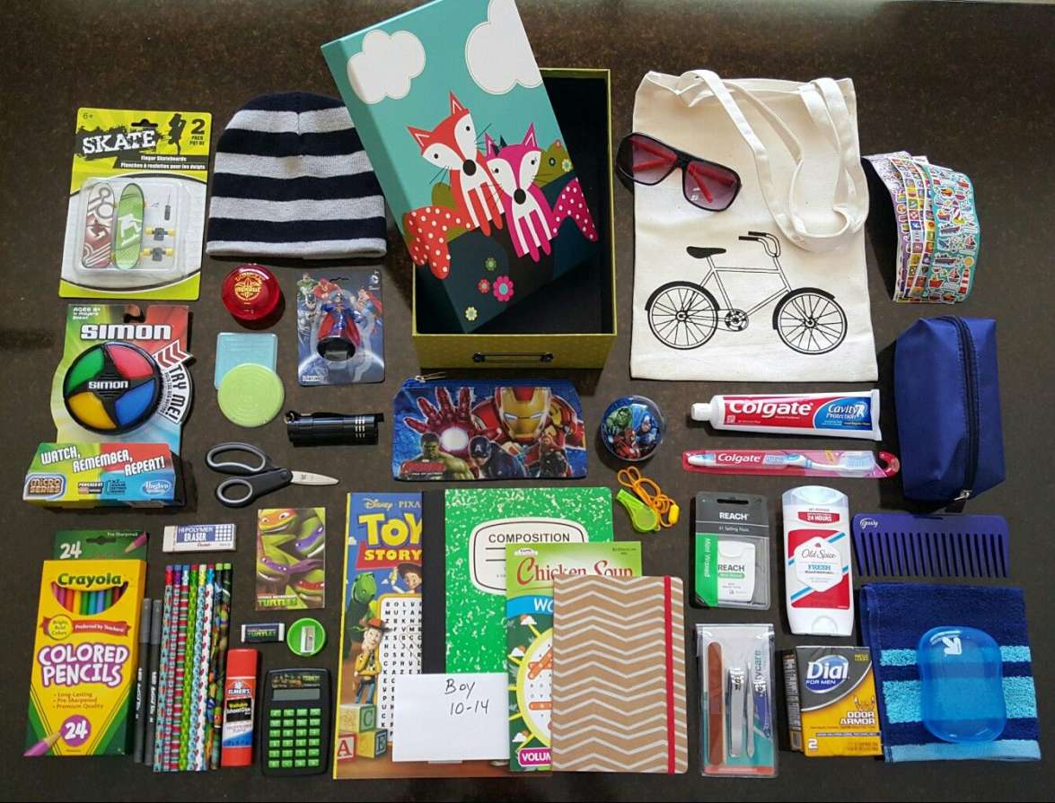 Operation Christmas Child: Life-Changing Shoebox Ideas for a 10-14 Girl ...