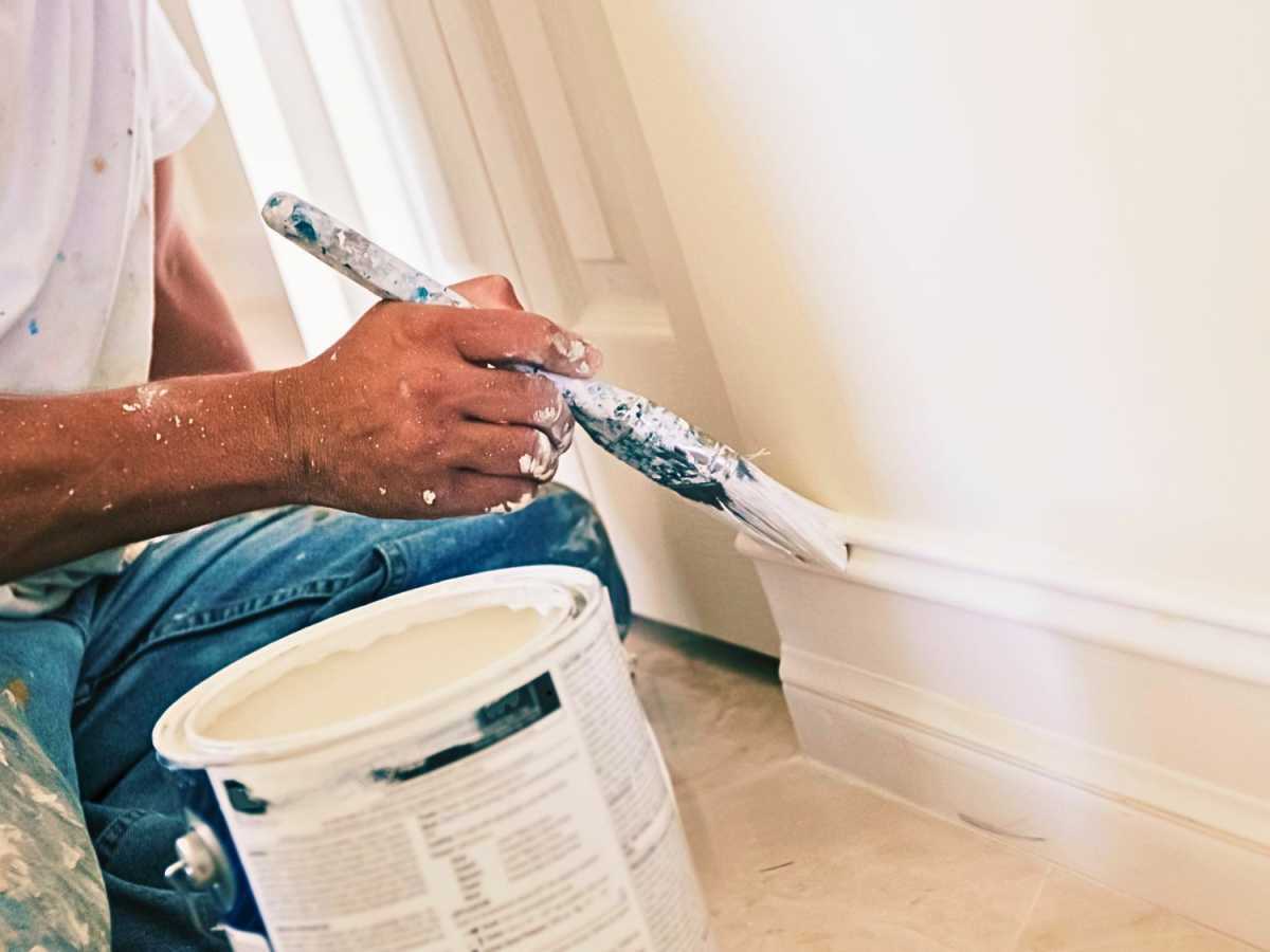 What Is the Best Paint Brush for Cutting in Walls and Trim HubPages