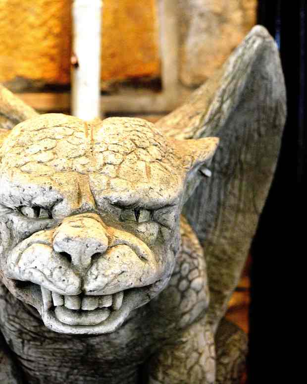 My Favorite Gargoyle Statues for Modern Garden Design - Dengarden