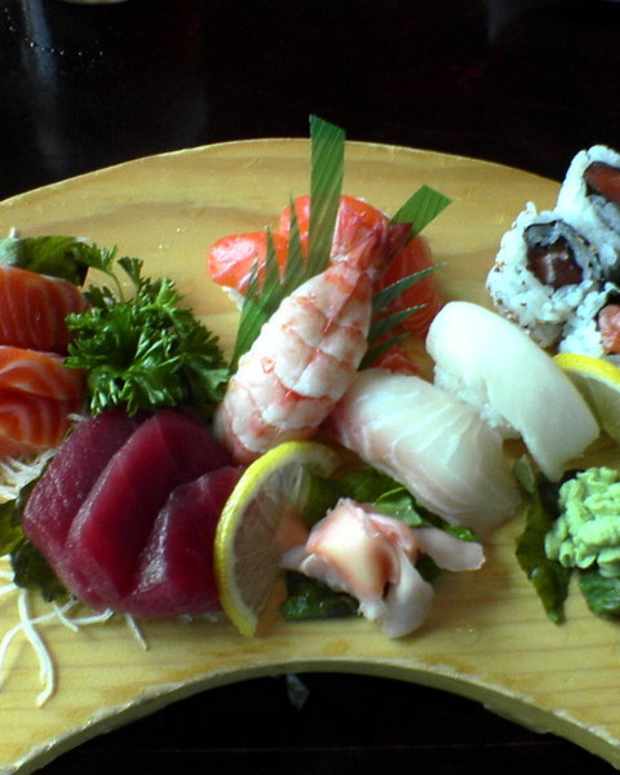 A Beginner's Guide to Making Sushi - Delishably