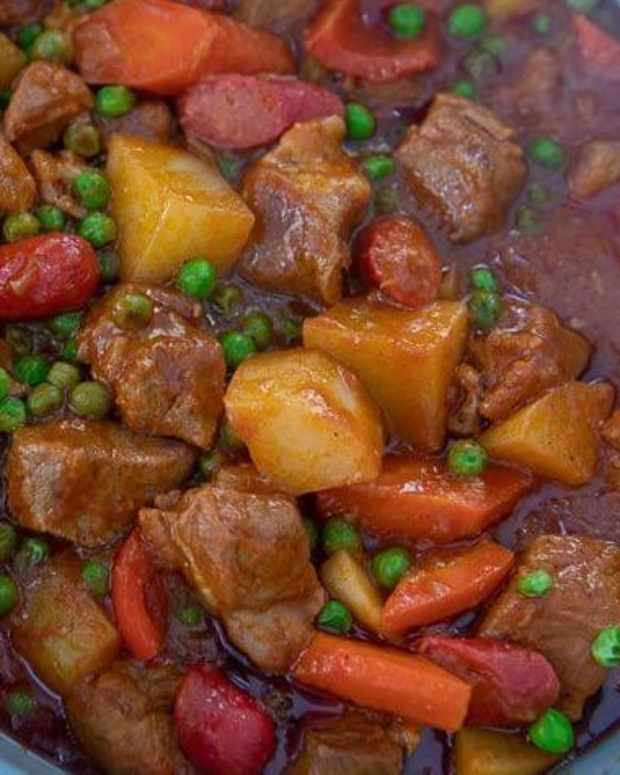 Kalderetang Kambing Recipe (Filipino Goat Stew) - Delishably