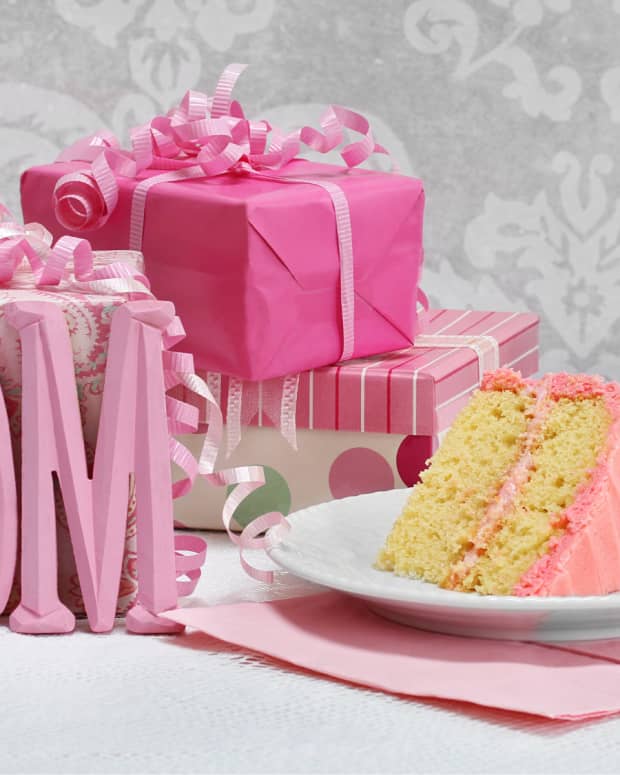 50 Funny Birthday Greetings For Your Friends Holidappy 50 Funny Birthday Greetings For Your Friends Holidappy