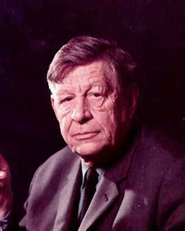 Woman Sees Shadow Man Pacing Non-Stop In Front of Her Home - HubPages