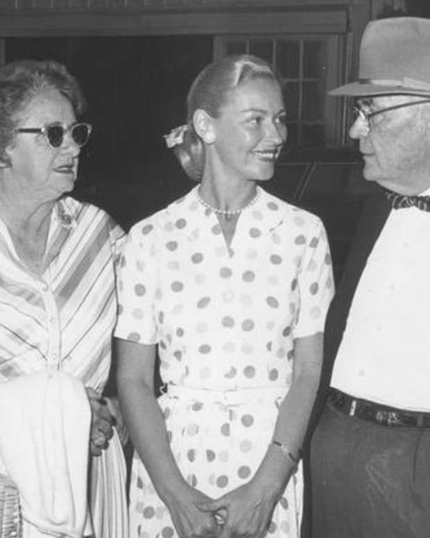 Psychologist Michelle Theer, Her Internet Affair With John Diamond, and ...