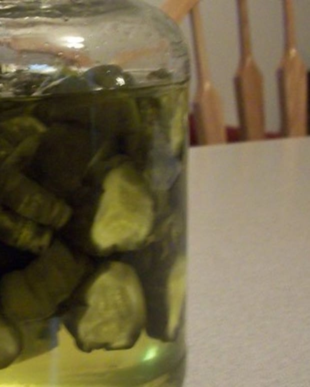 Homemade Wickles How To Make Hot Sweet Garlic Butter Pickles Delishably Food And Drink