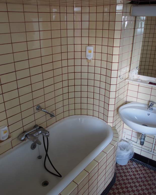 How to Fix a Shower Arm or Head Pipe That's Broken Off at or in the ...