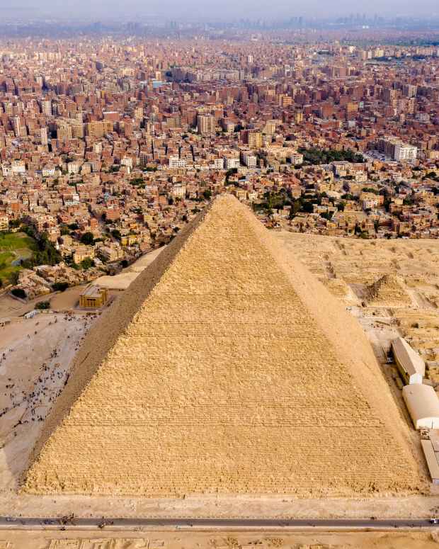 Video Tour of One of the 'Most Preserved Tombs' in Egypt Has Us ...