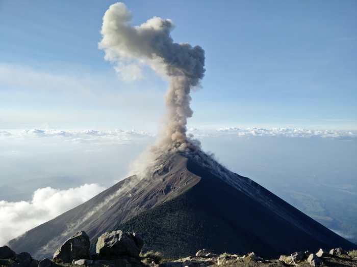 What Causes a Volcano to Erupt? - Owlcation