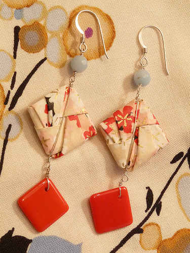 23 Ideas for Used Gift Wrapping Paper - HubPages