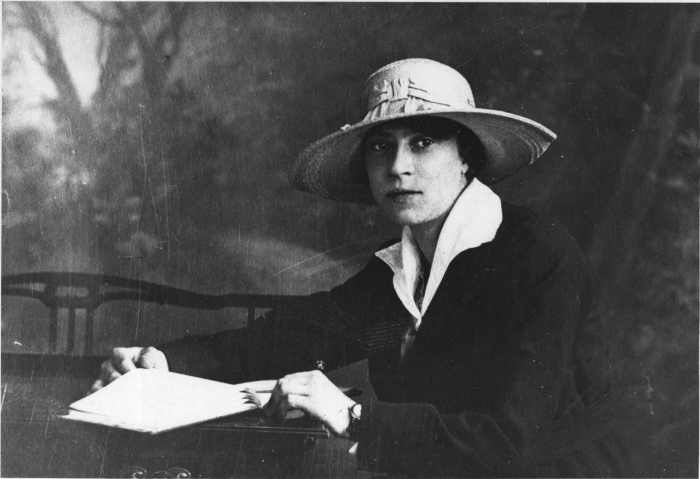 The Green Bicycle Murder Mystery: Death of Bella Wright - HubPages