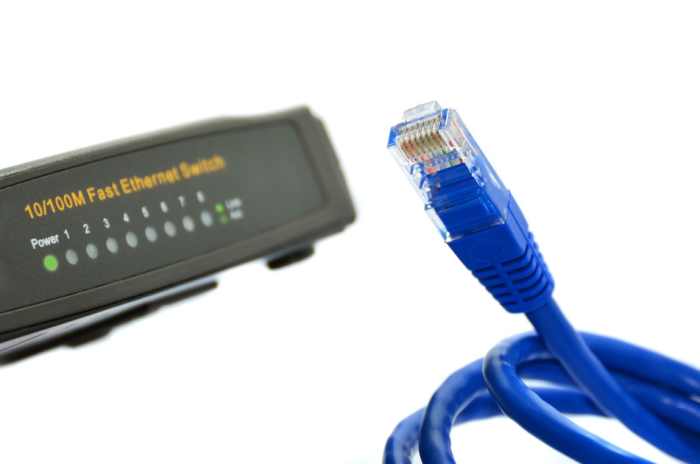 Wi-Fi (Wireless) vs. Ethernet: Which one should you use? - HubPages
