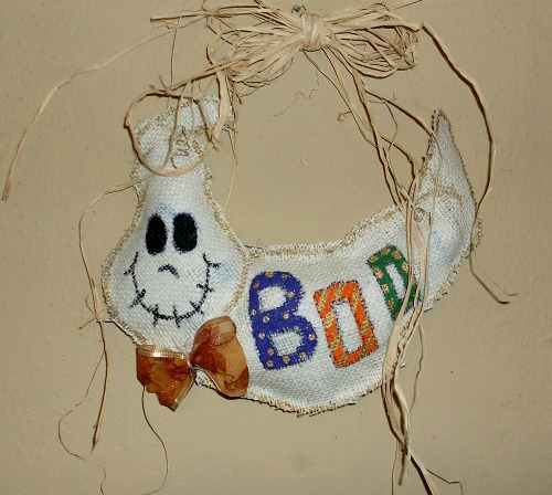 How to Make a Ghost Door Hanger for Halloween - HubPages