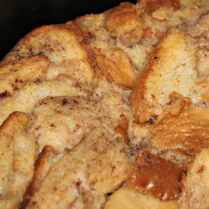 Old-Fashioned Bread Pudding Recipe - Delishably