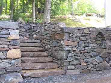 Building Outdoor Staircases From Natural Stone or Rock - Dengarden