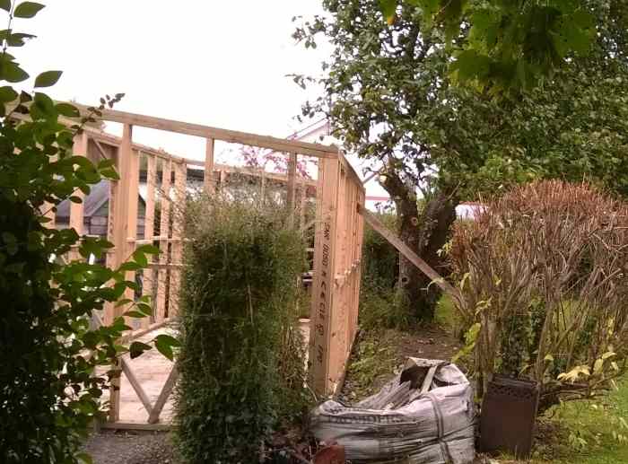 How to Build a Low-Maintenance Garden Storage Shed From Steel Cladding ...