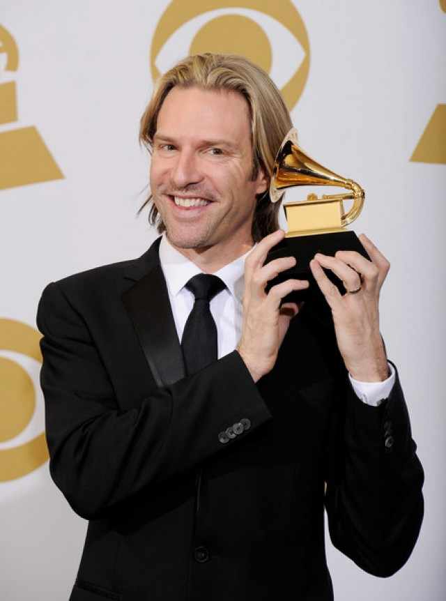 Eric Whitacre's "Water Night" Analyzed - HubPages