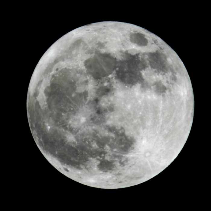 What Is the Moon Made of? Parts, Features, and Components of the Moon ...