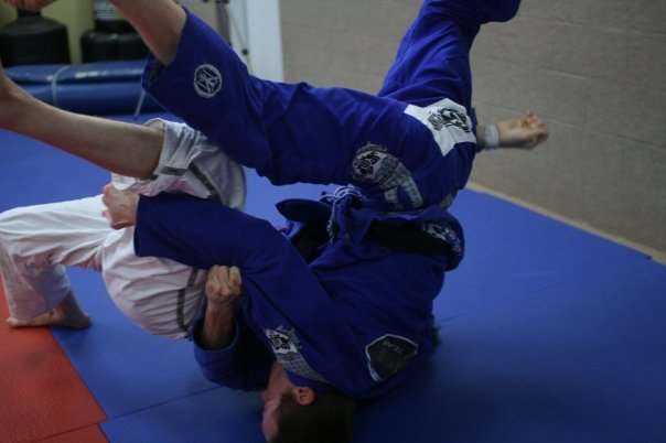 How to Pass Leg Lasso Guard (Shallow): a BJJ Tutorial - HubPages