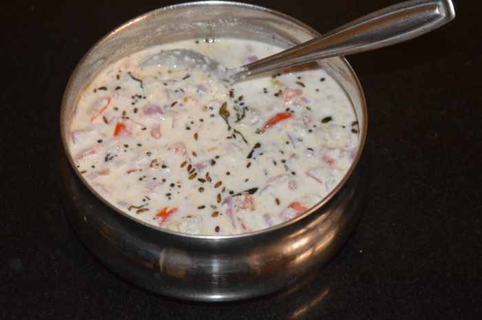 How to Make a Yogurt-Based Tomato and Onion Raita - Delishably