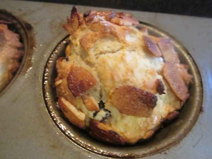 Orange and Raisin Muffins With Honey-Roasted Almonds - HubPages