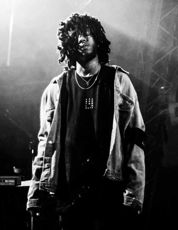 6LACK: R&B Meets Trap Music - HubPages