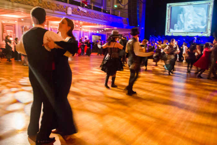 Seven Important Benefits of Dancing - HobbyLark