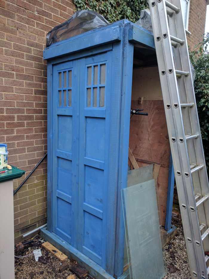 How I Built a TARDIS Shed - HobbyLark