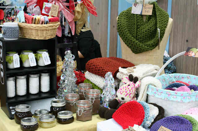 Make Money Selling Knit and Crochet Crafts at Craft Fairs - HubPages