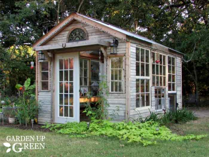 Creating a "She Shed" or Craft Room: Pros and Cons - HubPages