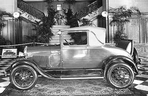 The Roaring 20s: Jazz, Flappers, and the Charleston - HubPages