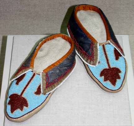 The History of Shoes: Ancient and Early Footwear - HubPages