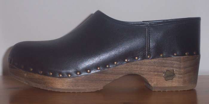 The History of Shoes: Ancient and Early Footwear - HubPages