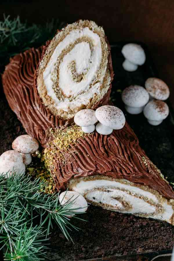 History of the Yule Log and 5 Festive Recipes - HubPages
